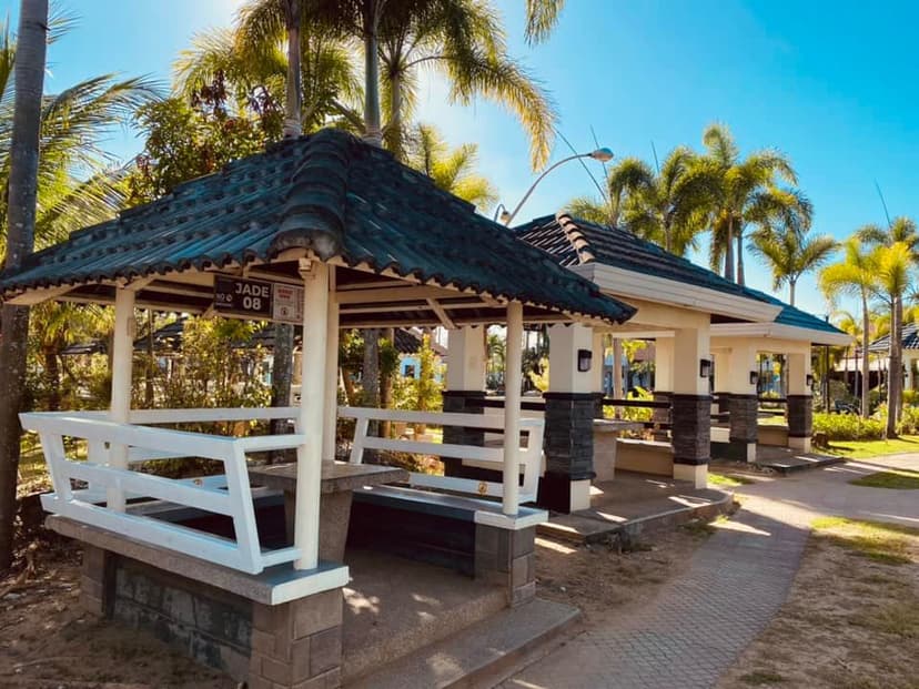Crystal Waves Hotel and Resort | PH.vacations