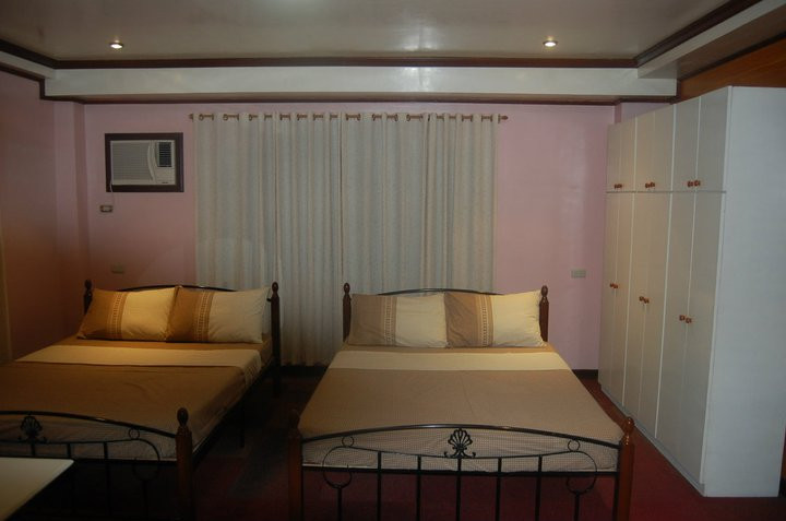 Patio Isabel Swimming Pool | PH.vacations